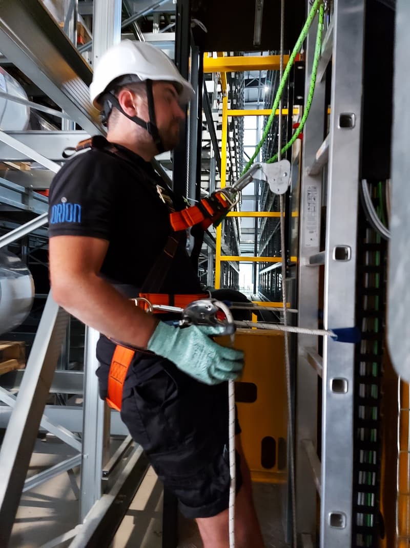 Harness Lanyard Practical use and Inspection - Health & Safety Training ...